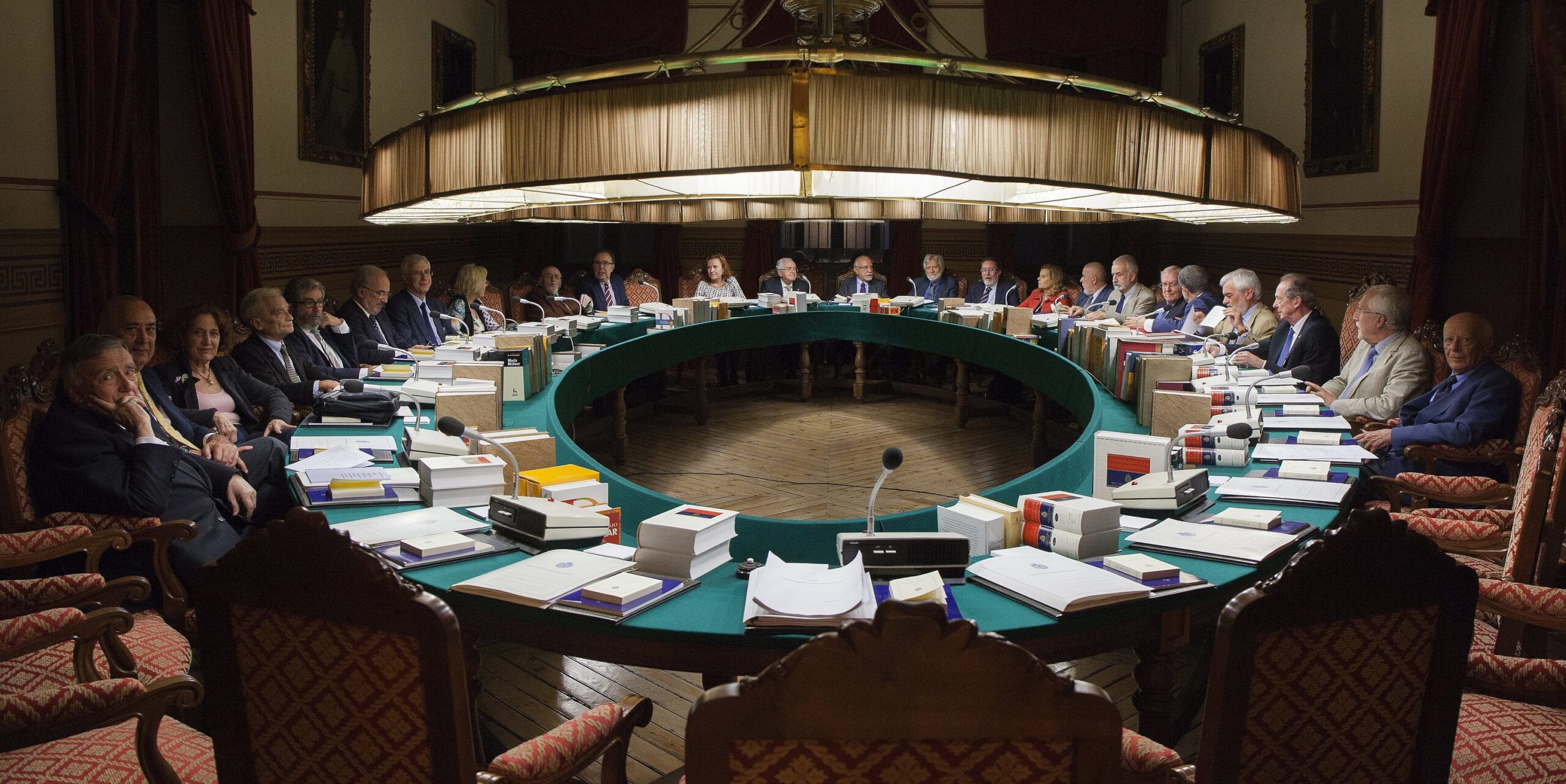 "MACHIRULO", "OSCARIZAR" Y "CHUNDACHUNDA", LAS NUEVAS PALABRAS DE LA ...